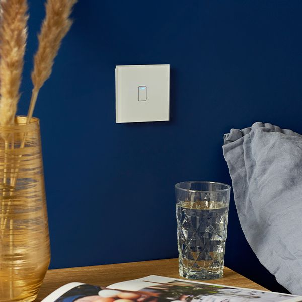 Retro touch Crystal Touch Wifi Switch 1G (White) 01450 UK